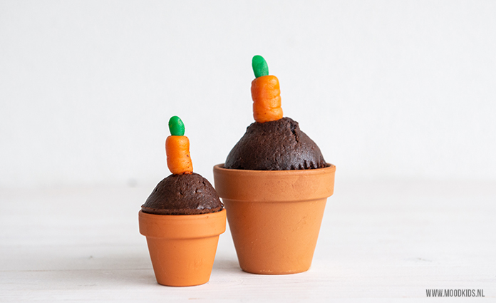 Traktatie cupcakes met marsepeinen wortels | MoodKids